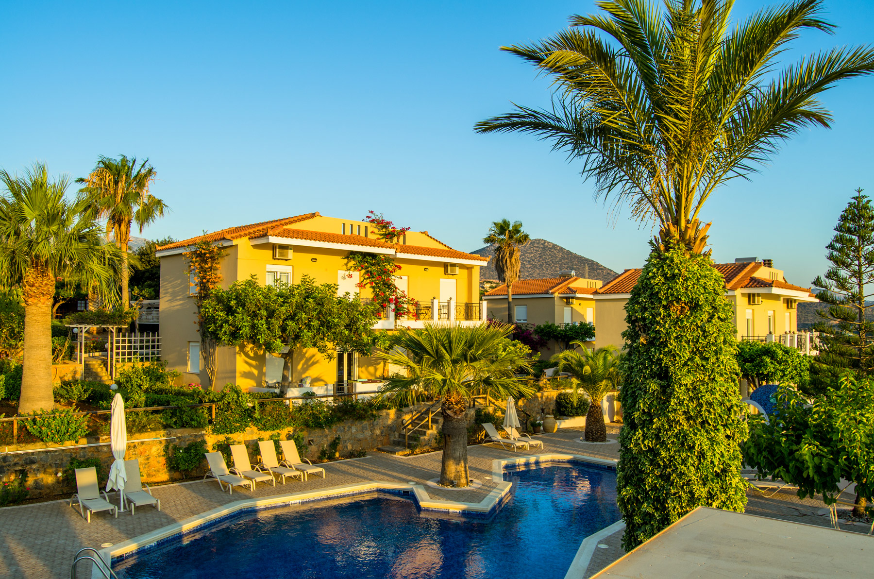 Sea view apartments in Crete | Hotel 4 Crete | Luxury apartments by the ...